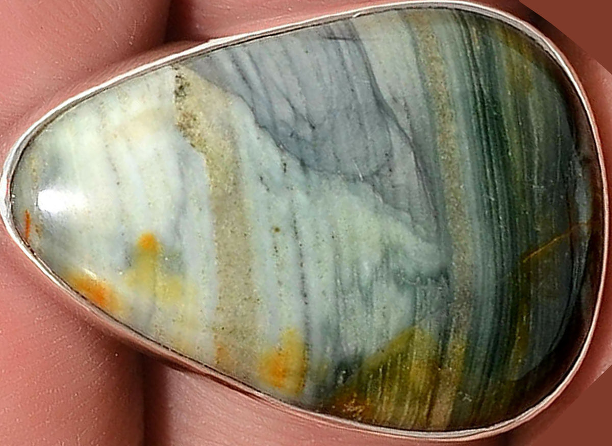 Larsonite – Life is a Gift Shop